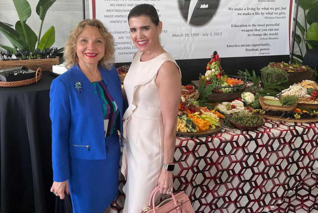 Latina Cuban American Helps South Florida Community Flourish - Latin ...